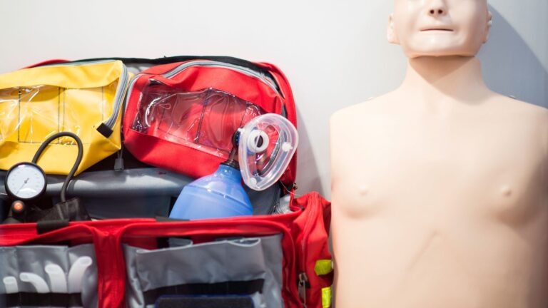 The Difference Between CPR and First Aid: Essential Skills to Know